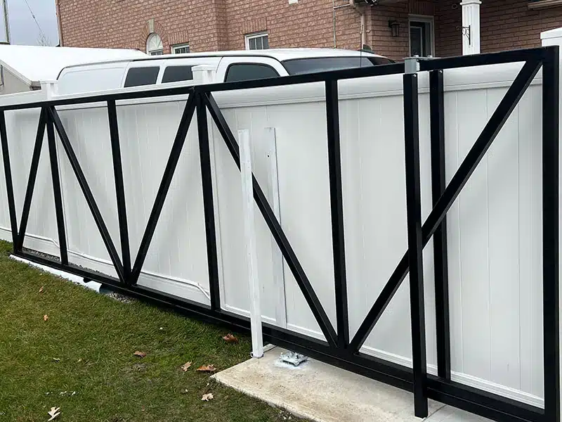 Steel Gates vs. Aluminum Gates: Understanding the Differences.